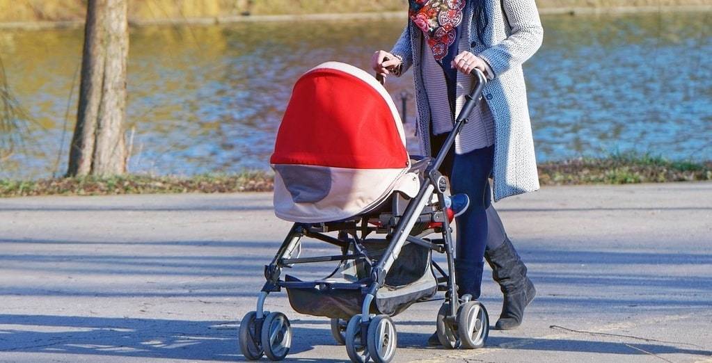 Guide pour les nouveaux parents à la recherche de la poussette idéale ...